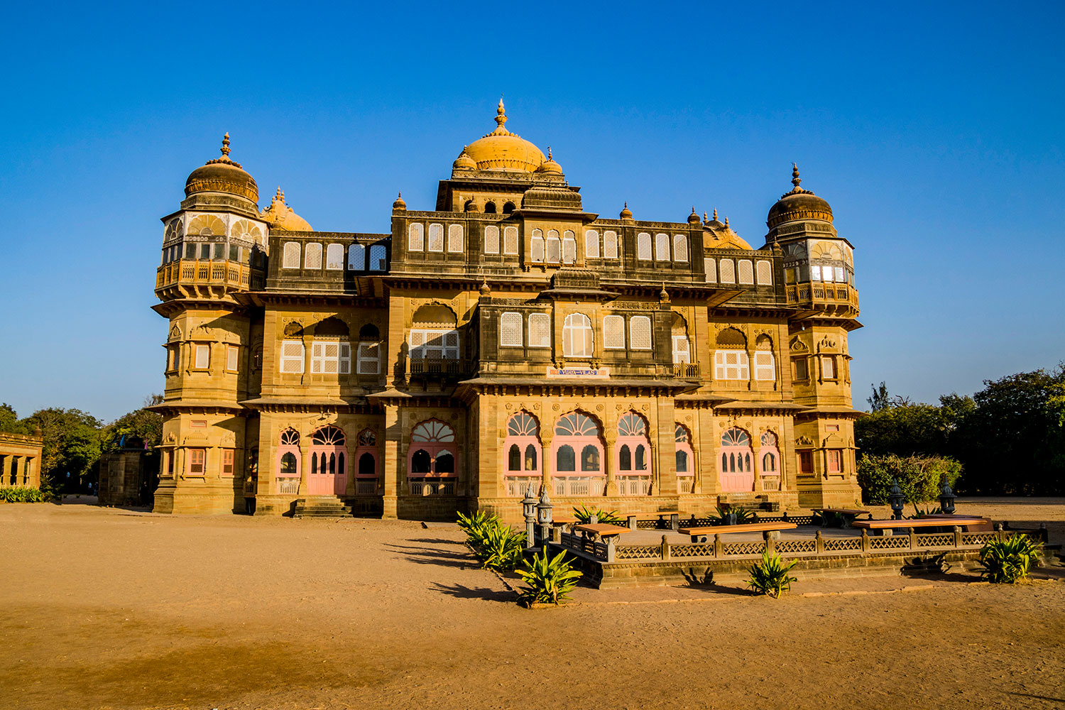 Vijay Vilas Palace, Mandavi